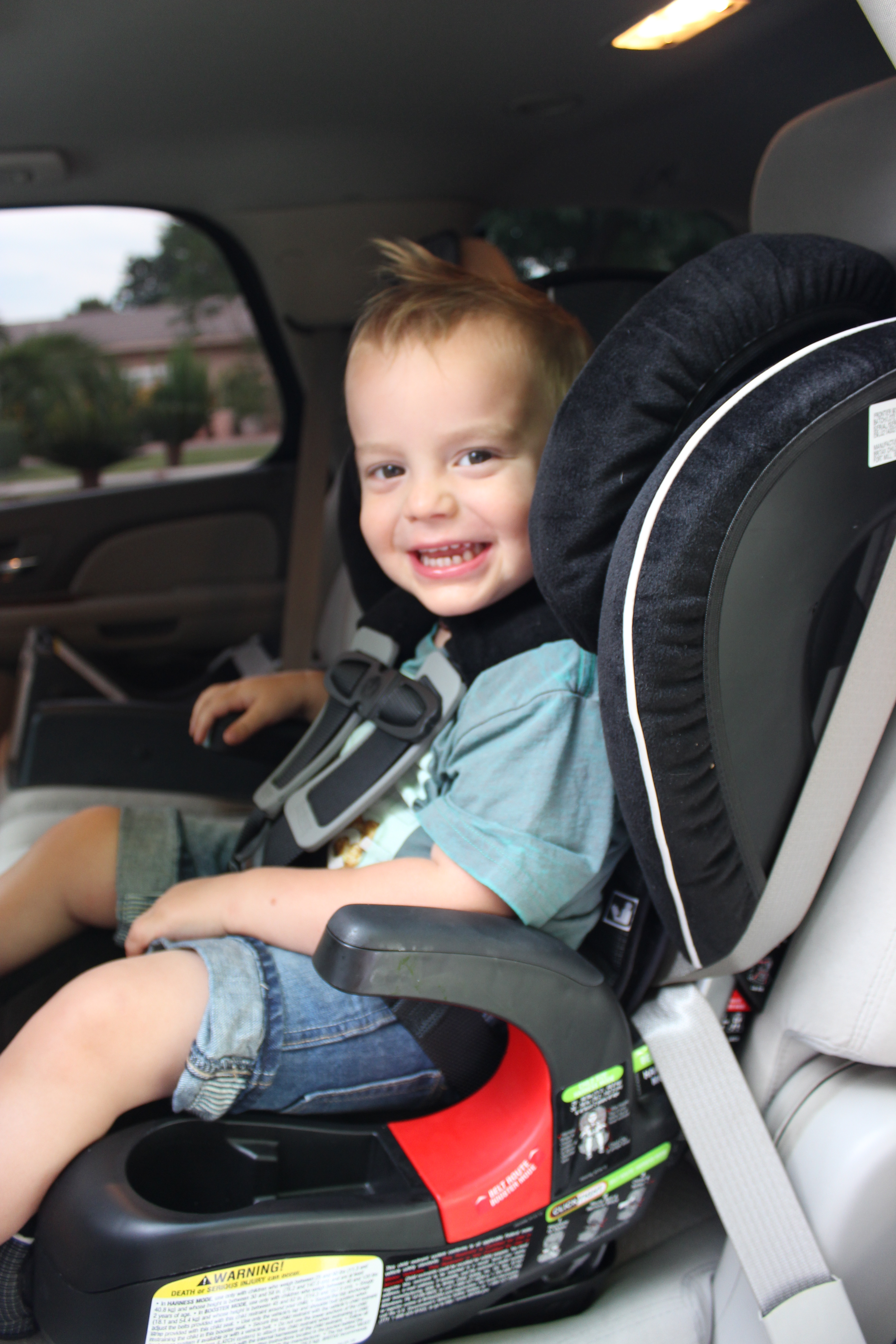 Britax Frontier 90 Car Seat - Dream Book Design